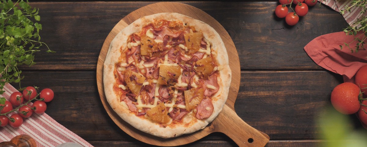 Pizza Lombo Canadense com Requeijão, Bacon e Abacaxi - Seara